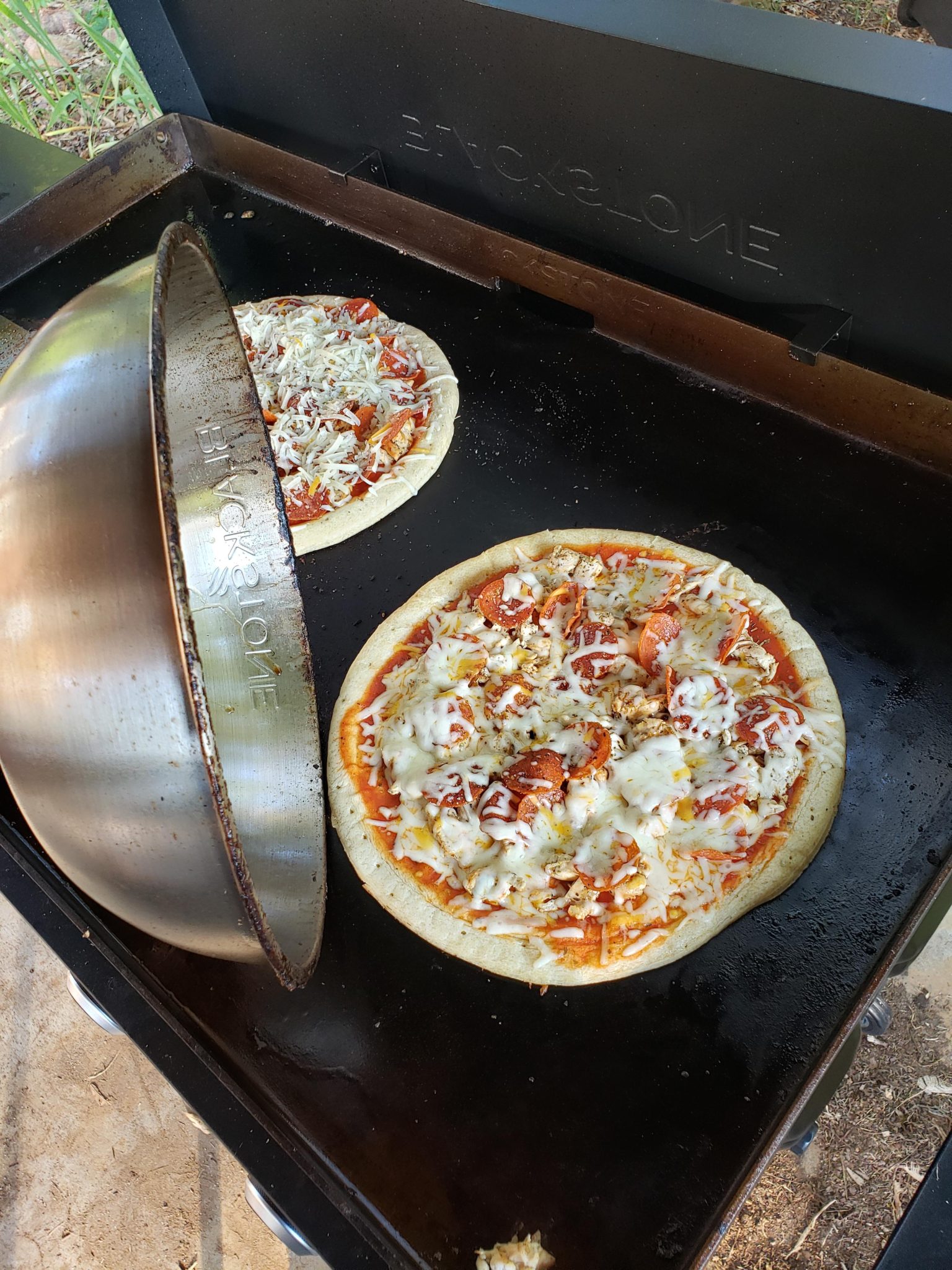 Cook Frozen Pizza On Blackstone Griddle - 4 Easy Steps - Grill Cuisines